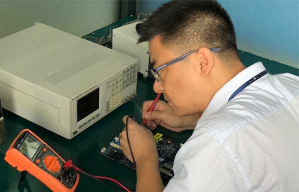 About Us – Express LUCK